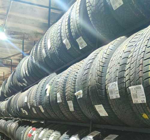 Bridgestone Blizzak WS-70 225/60 R18 97W