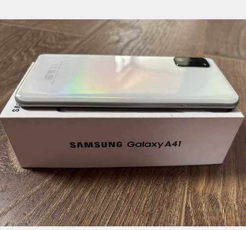 Samsung Galaxy A41, 4/64 ГБ