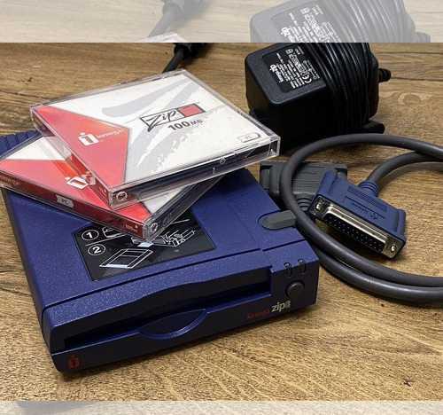 Iomega Zip Drive 100mb накопитель на дискетах