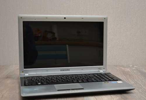 15.6" Samsung RV520, 500 ГБ, Core i3-2330M, RAM 12 ГБ, GeForce GT 520M 1 ГБ