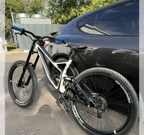 Дербан specialized demo 8