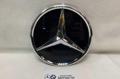 Эмблема решётки радитора Mercedes A0008880400
