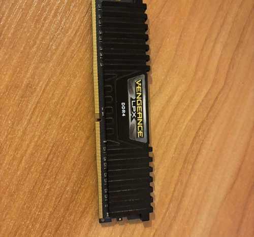 Оперативная память ddr4 Corsair vengeance lpx 8GB