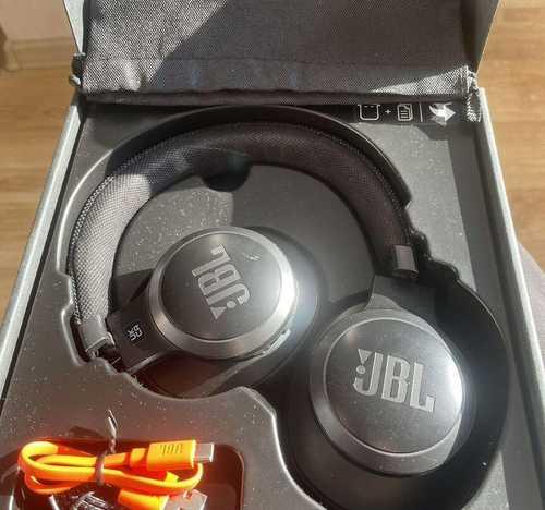 Беспроводные наушники jbl live 660nc