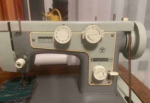 Швейная машина Подольск-142