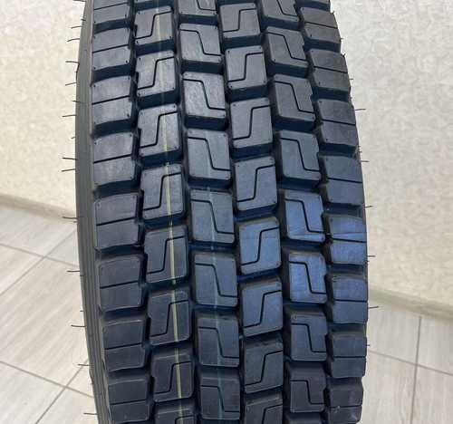 Грузовая шина 315/70R22.5 на Pacton 3139C-2