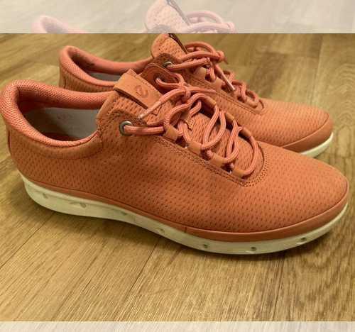 Кроссовки женские ecco