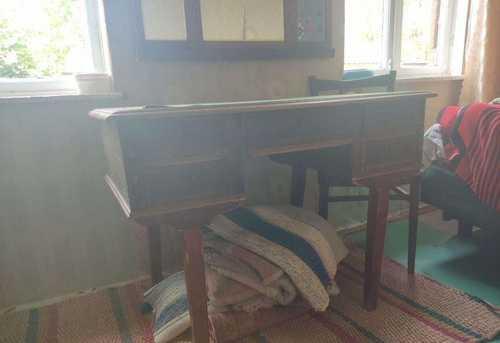 Мебель антиквариат стол письменный