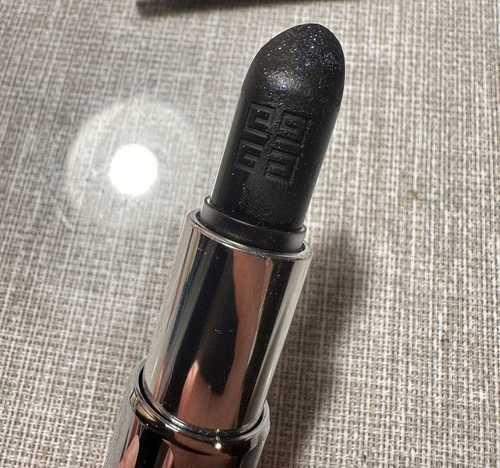 Givenchy помада Le rouge 01