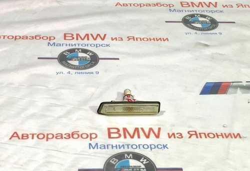 Повторитель поворота правый Bmw X5 E53 M54B30 2006