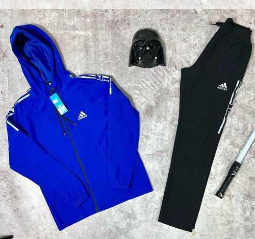 Спортивные костюмы Adidas