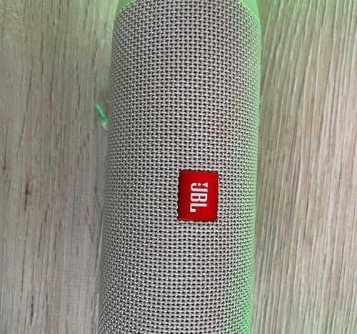 Колонка jbl