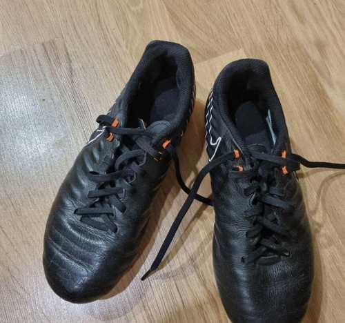 Бутсы nike tiempo 38