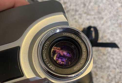 Видео камера Samsung