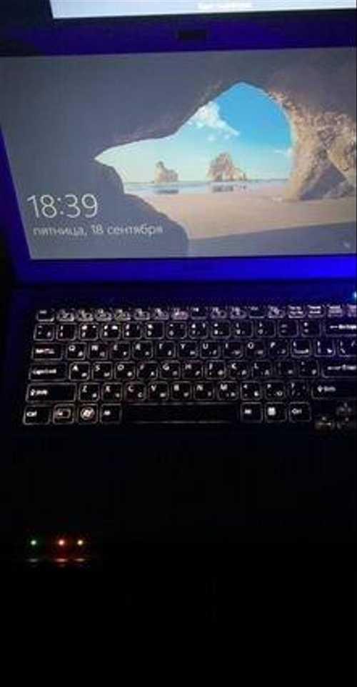 Sony Vaio White + Led, 4 Core + 4 Ram