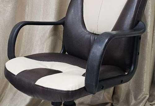 Компьютерное кресло нео офисный стул