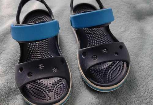 Сандалии crocs c8