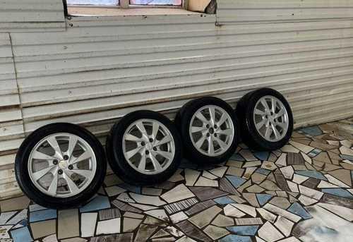 Accelera 651 2.25/4.5 R4 19B