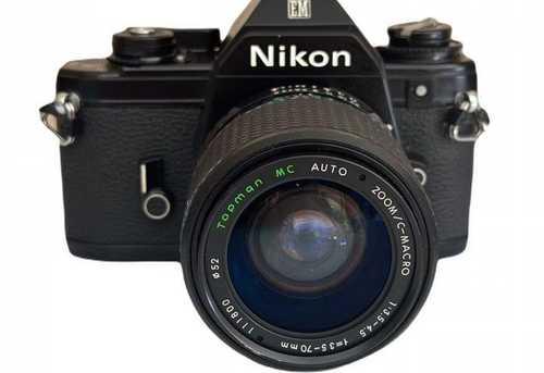 Nikon EM + Topman MC Auto Zoom C-macro 35-70mm 3.5