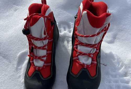 Ботинки для беговых лыж детские