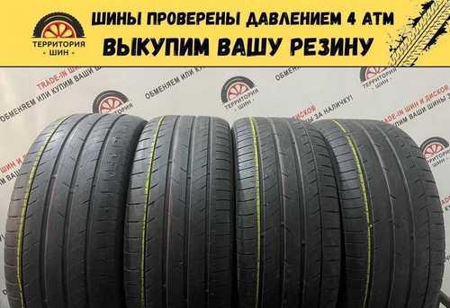 Kumho Ecsta HS52 245/45 R18 100W