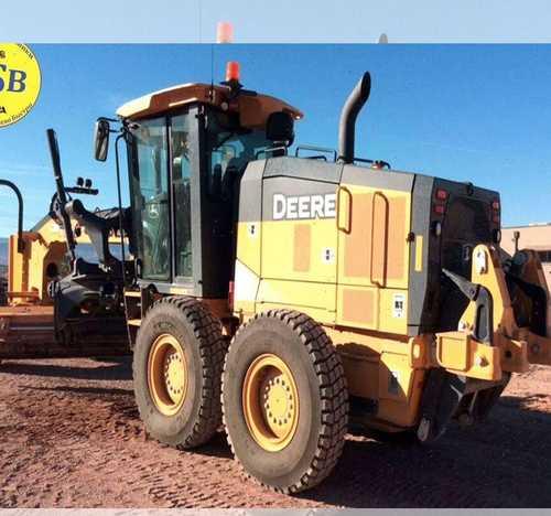 Стекло дверное на грейдер John Deere 670G 672G 772G 872G