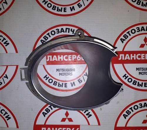 Рамка противотуманной фары правая, левая mazda CX7