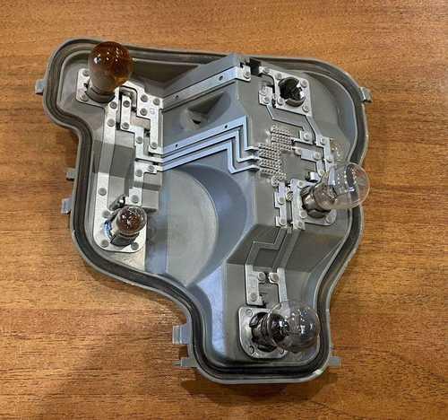 Плата правого фонаря Opel Astra H 4D седан