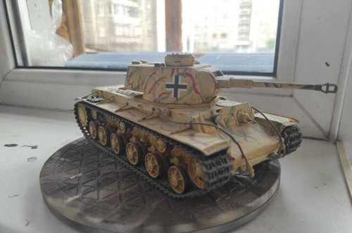 Модель немецкого танка PZ Kpfw KV-1b 756(r) 1:35