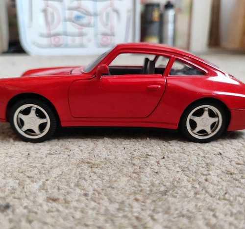 Модель Porsche 911 от Sunnyside