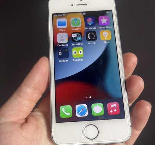 iPhone SE, 64 ГБ
