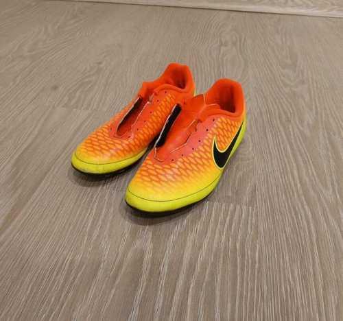 Бутсы Nike magista