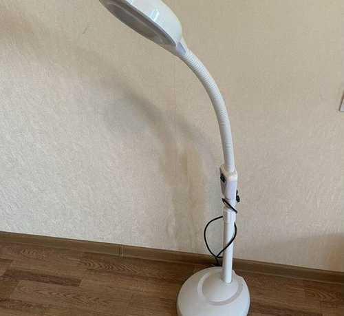 Лампа-лупа напольная
