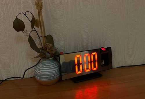 Электронные часы с проекцией