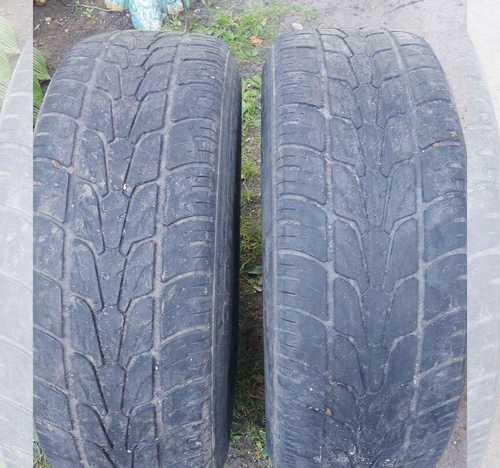 Roadstone Roadian HP SUV 215/65 R16