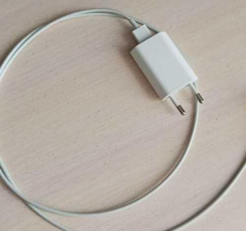 Оригинальный зарядник для iPhone