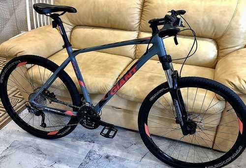 Giant ATX 830 27,5 "L" горный велосипед