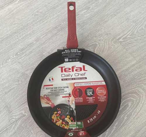 Сковорода Tefal Daily Chef 28см