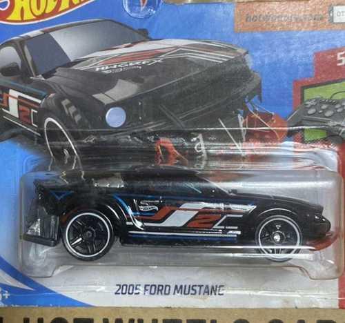 Hot wheels 2005 ford mustang