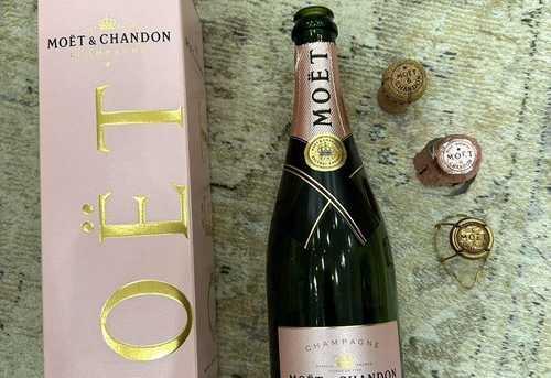 Шампанское бутылка Moet&Chandon