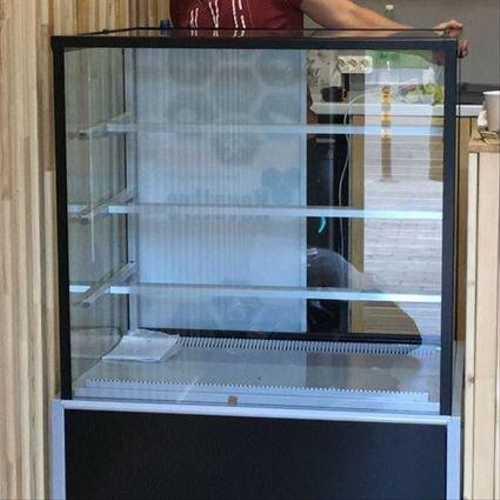 Кондитерская холодильная витрина Carboma Cube