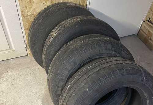 Kumho Radial 857 215/65 R16
