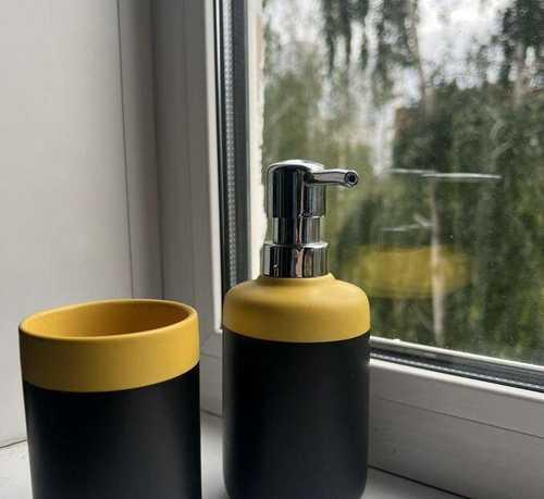 Дозатор для мыла и стакан