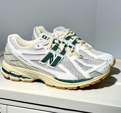 New balance 1906r white green