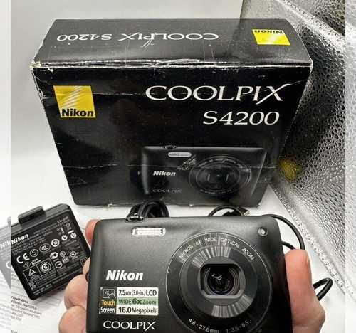 Фотоаппарат Nikon Coolpix S4200 Black