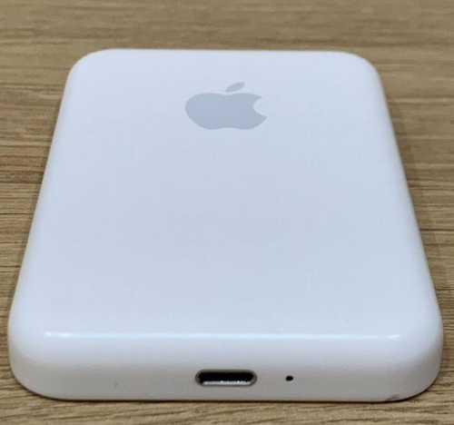 Apple MagSafe Battery Pack (оригинал)