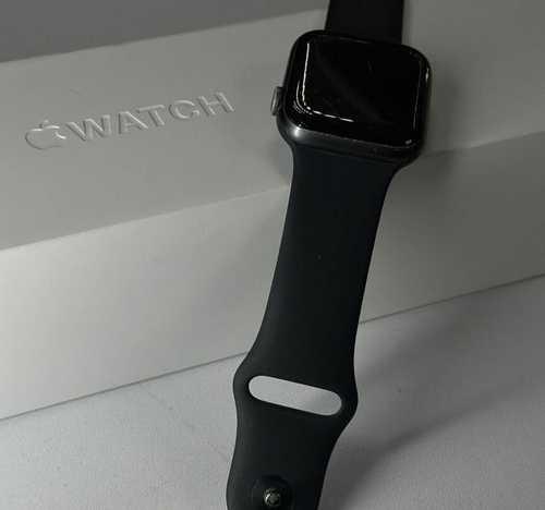 Apple Watch Series 5 44mm, Space Gray