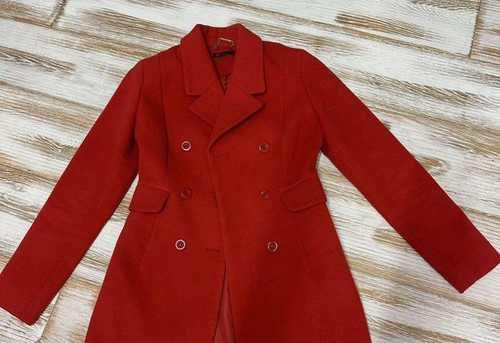 Пальто и куртка женское размер S