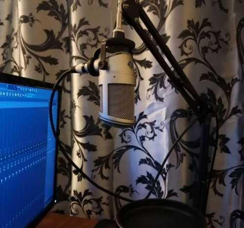 Студийный микрофон Neumann BCM 705