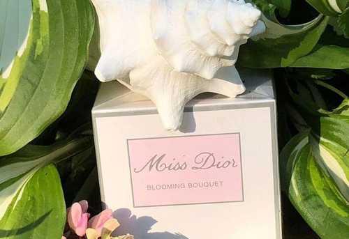Miss Dior blooming bouquet